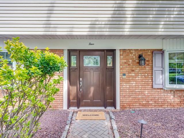 4 Talbot Rd, Marlboro, NJ 07746