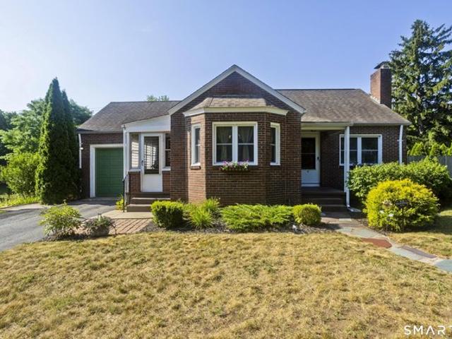 4 Third St, Enfield, CT 06082