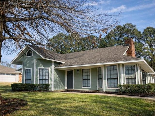 4 Timber Rdg, Atlanta, TX 75501