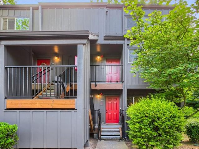 4 Touchstone Apt 109, Lake Oswego, OR 97035