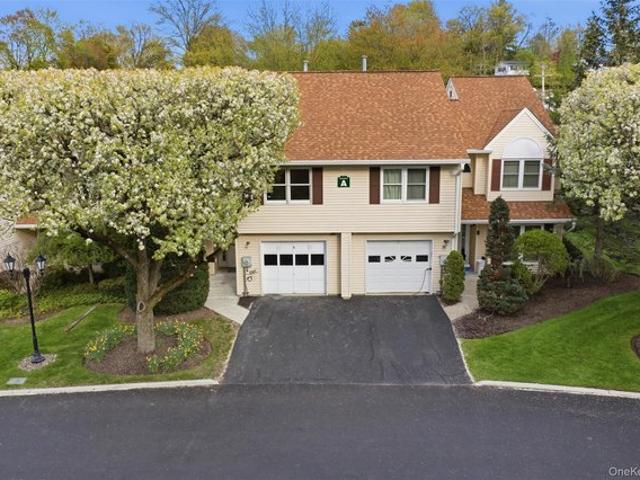 4 Trevor Lake Dr, Congers, NY 10920