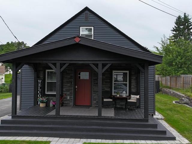4 Trueworthy Ave, Augusta, ME 04330