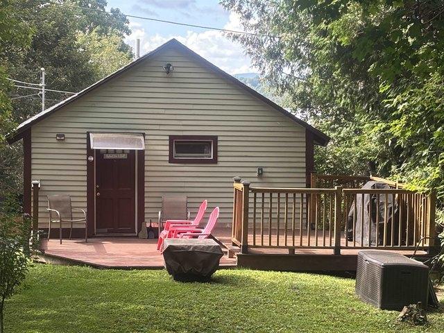 4 Upland Ave, Barre, VT 05641