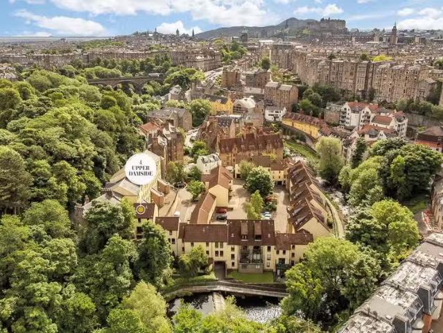 4 Upper Damside, Dean Village, EH4 3UG 4 bed townhouse for sal.