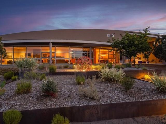 4 Vallecito Rd, Santa Fe, NM 87506
