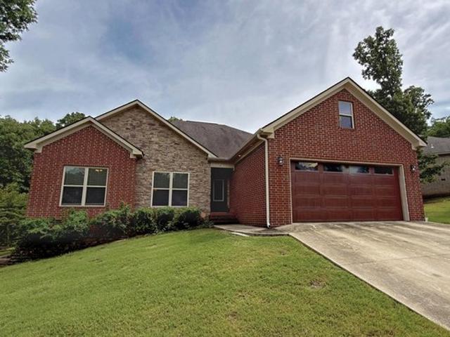 4 Valley View Rd, Batesville, AR 72501