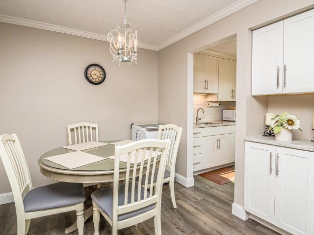 4 Vista View Lane