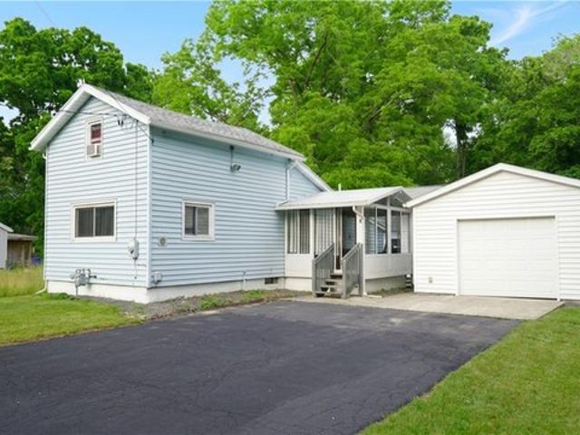 4 Wyvil Ave, Scottsville, NY 14546