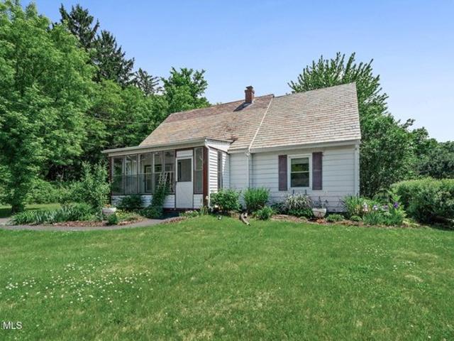 4 W Avenue B, Rensselaer, NY 12144