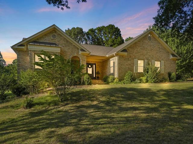 4 W Jericho Drive