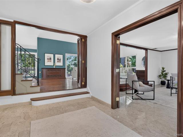 4 Waring Drive