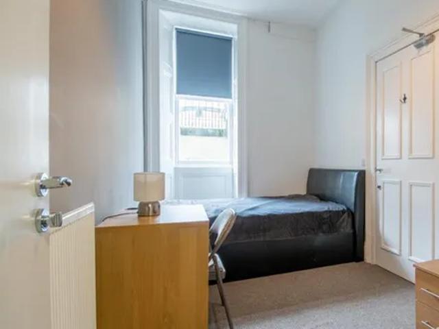 4 Warrender Park Crescent, City of Edinburgh, EH9 1DX, United Kingdom | 5 bed apartment for rent #166532771 | Rentberry