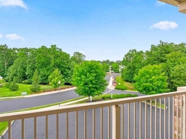 4 Waterman Ln Unit 412, Hillsborough Twp, NJ 08844