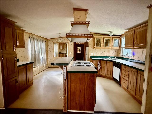 4 Watkins Drive