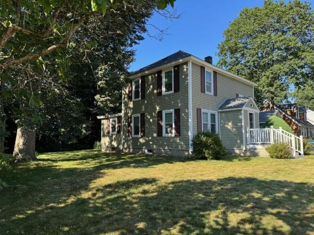 4 Wayne Avenue