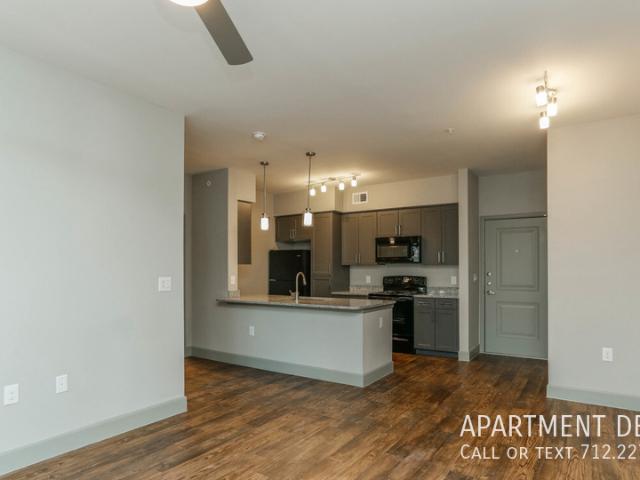 4 weeks free! stunning new property in Houston