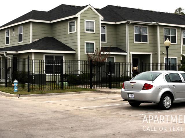 4 weeks free rent in Conroe apartments