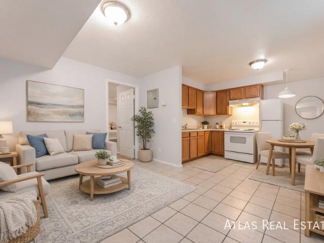 4 WEEKS FREE Updated Garden Level 1 bed, 1 bath in Ruby Hill! WATER SEWER AND TRASH INCLUDED