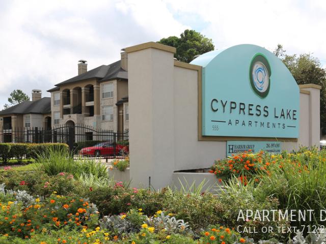 4 weeks freereduced rates on Cypress Station apartment