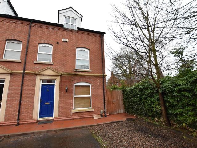 4 Wellington Park Mews, Belfast