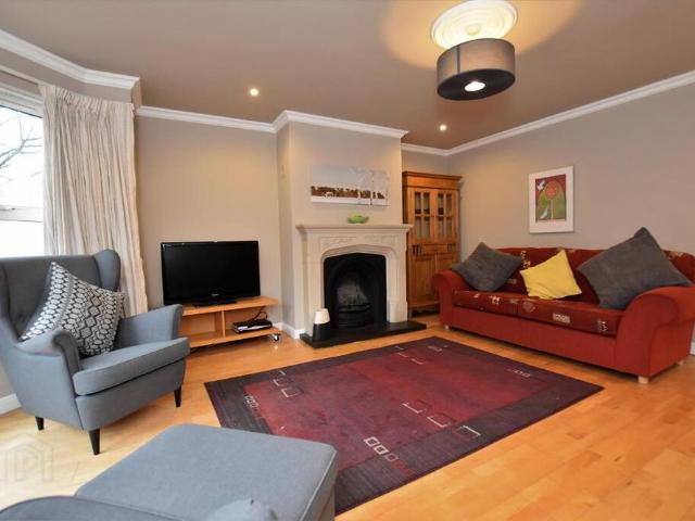 4 Wellington Park Mews, Belfast, BT9 6DA