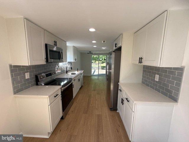 4 Wendover Rd, Glen Burnie, MD 21060