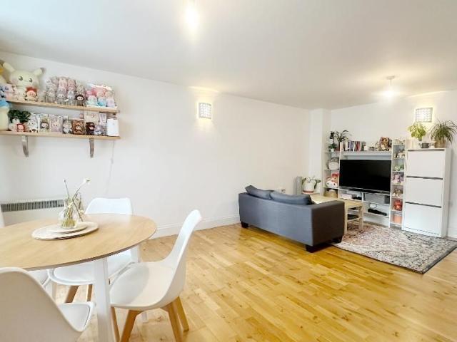 4 Westport Street, Limehouse, London E1, 1 bed flat to rent, £1,790 pcm | PrimeLocation
