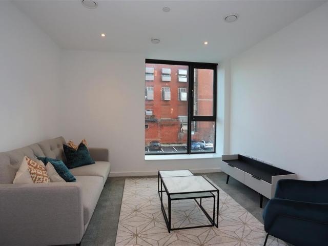 4 Wharf End, Old Trafford, M17