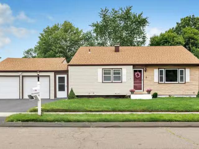 4 WHITNEY LN, WEST HAVEN, CT 06516 Single Family Residence For.
