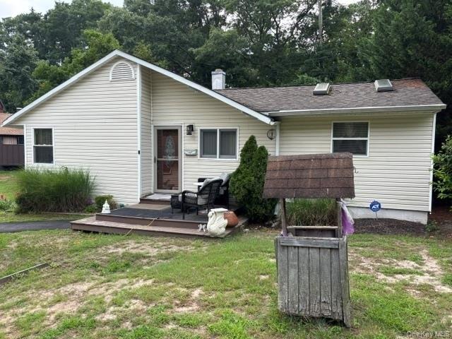 4 Wildwood Trl, Riverhead, NY 11901