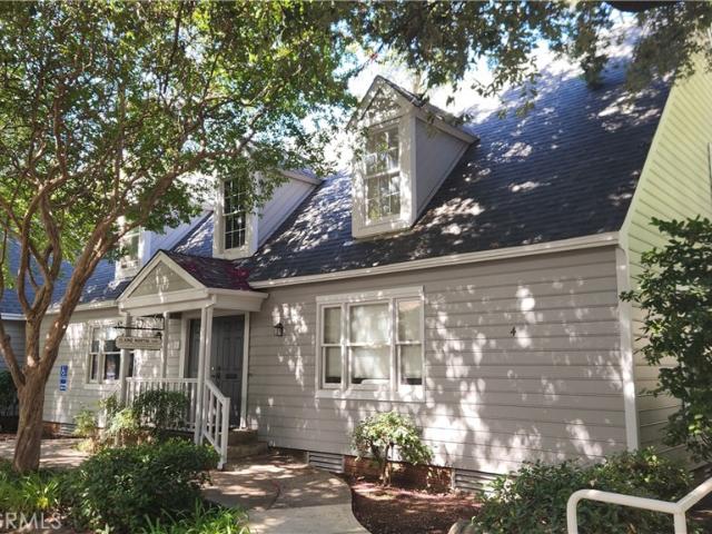 4 Williamsburg Lane