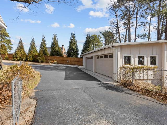 4 Windfield Road