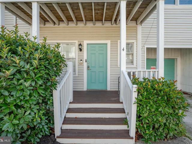 4 Windjammer Court