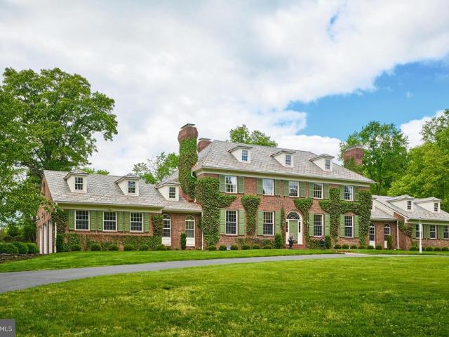 4 Woodland Road