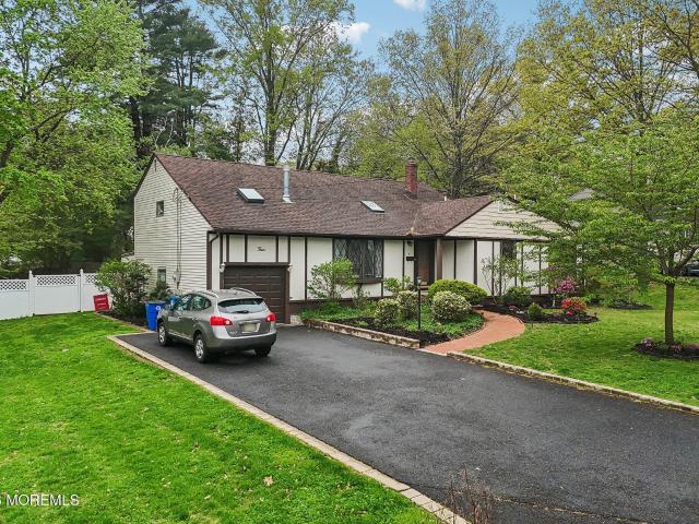 4 Woodland Road