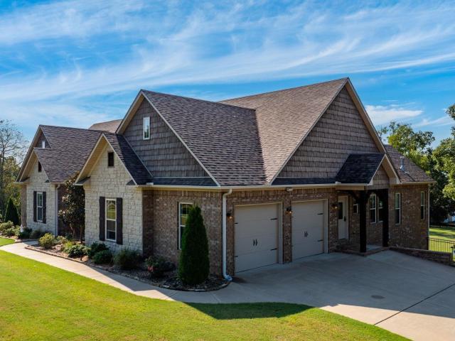 4 Woodridge Drive
