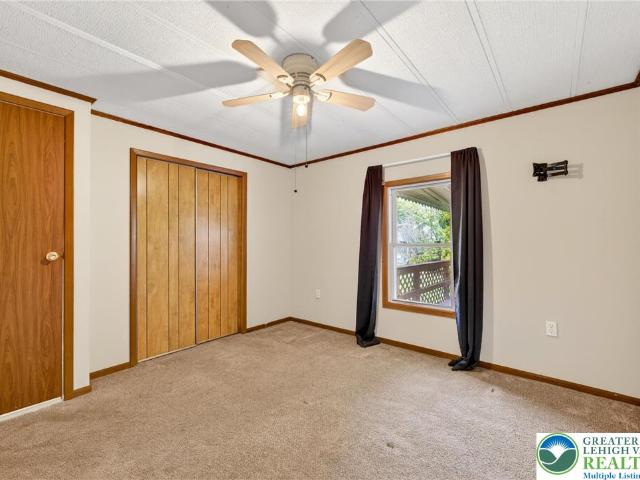 4 Woodsdale Ct, Bath, PA 18014 | MLS #775305
