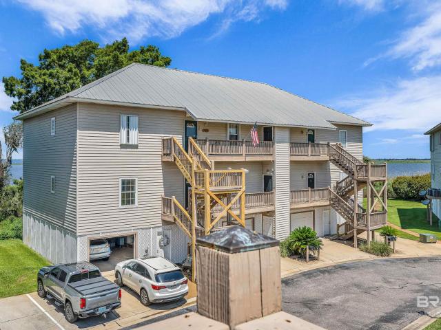 4 Yacht Club Drive 31
