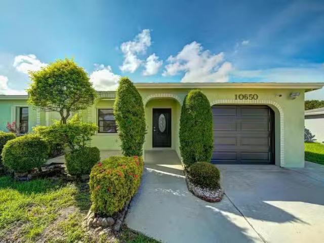$4,000 4 Bedroom 2 Bathroom House In Boca Raton With Great A.