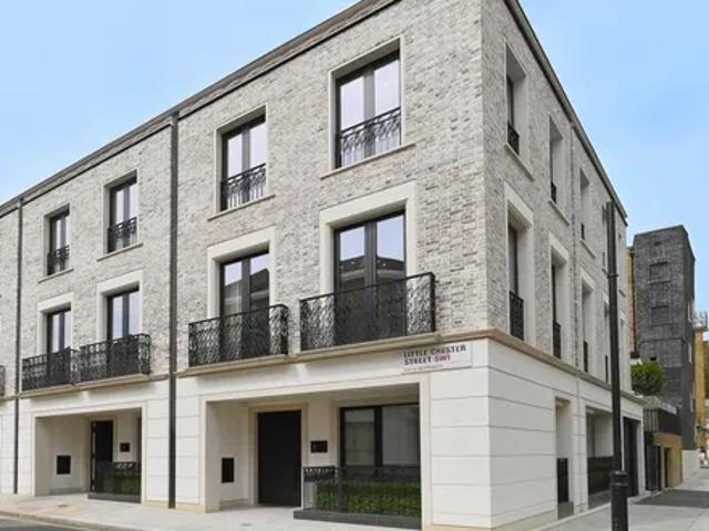 4 13 Little Chester Street, London, SW1X 7AP, United Kingdom | 4 bed townhouse for rent #140398303 | Rentberry
