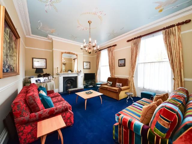 £4,250 To Let