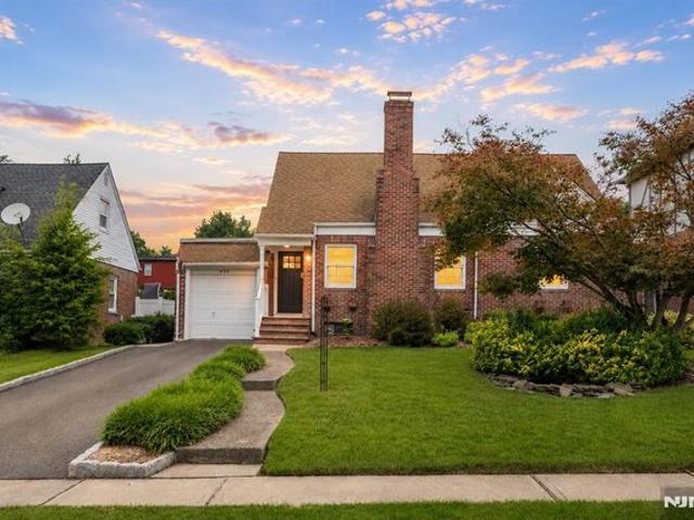 4 29 Summit Ave, Fair Lawn, NJ 07410