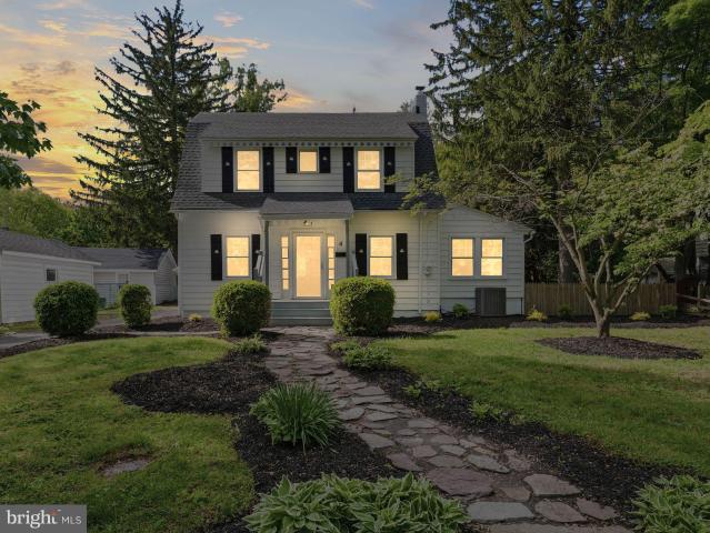 4 2nd St, Riverton, NJ 08077 | MLS #NJBL2110