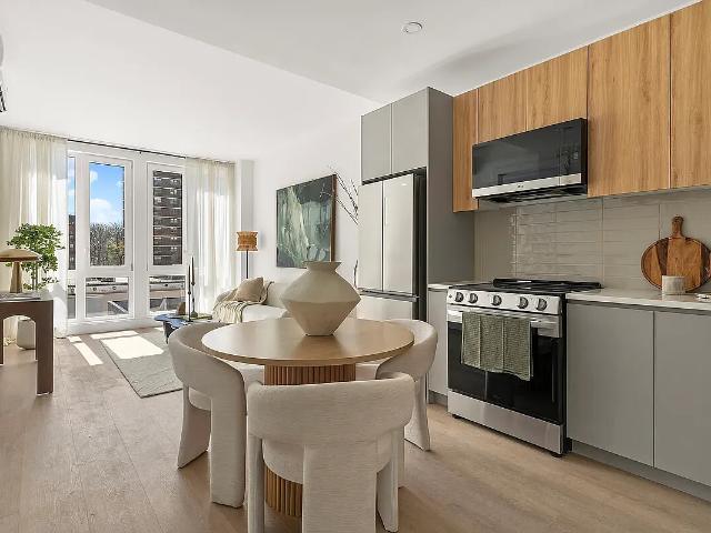 4 34 26th Avenue, Queens, NY