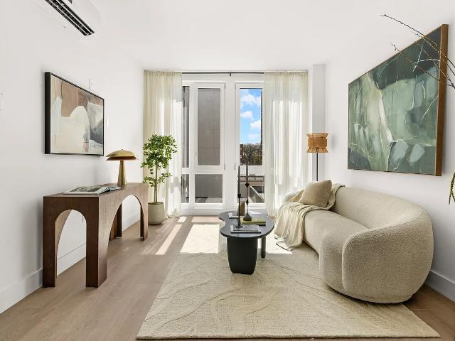 4 34 26th Avenue, Queens, NY
