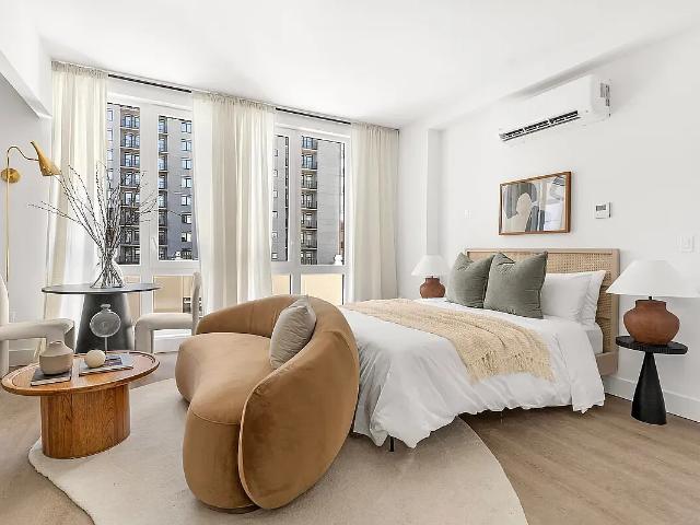 4 34 26th Avenue, Queens, NY