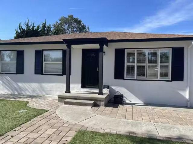 $4,350 Newly Remodeled 3 Bedroom 1 Bathroom House in San Jos.