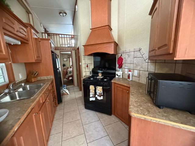 4 30 Woodhaven Lakes