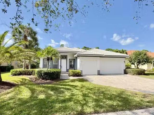 $4,495 Furnished 4 Bedroom 2.5 Bathroom House In Palm City W.
