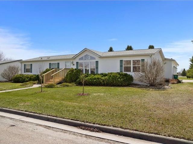 4 4th Ave SE, Gwinner, ND 58040